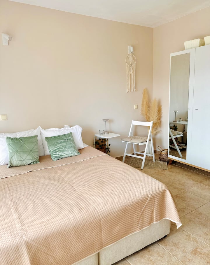 "Anna Marina". Studio With A King Size Bed - Bulgaria