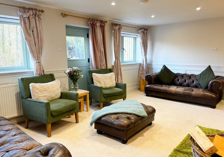 Private Lodge With Spa And Sauna - North Wales