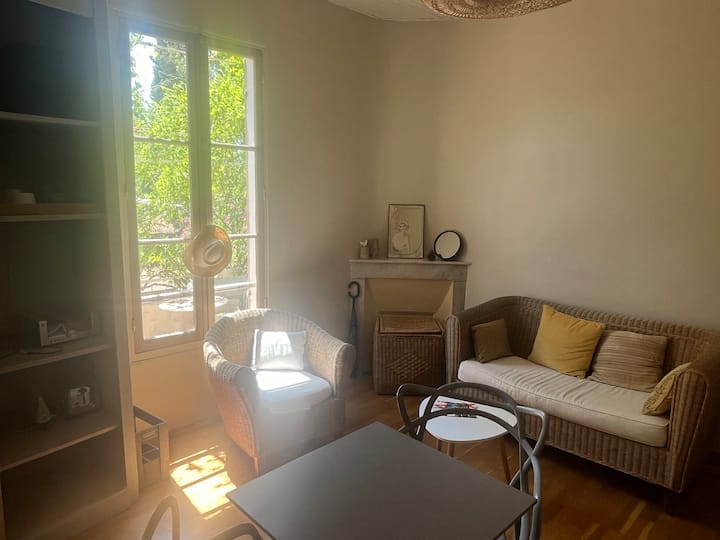 T2 De Charme Avec Jardin, 10 Min à Pied Aix Centre - Aix-en-Provence