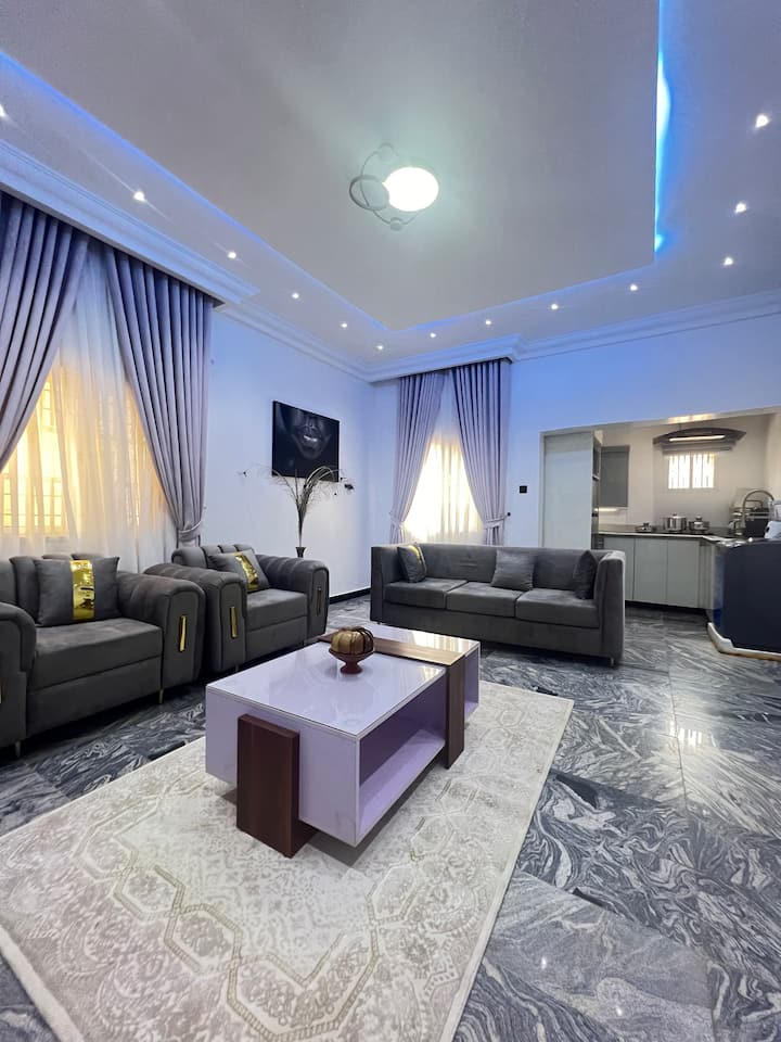 Lexrach Lux 1 Bedroom Apartment - Abuya