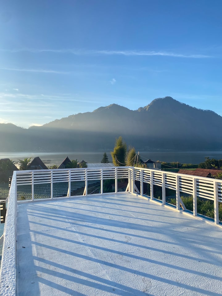 Lake Side Glamping & Natural Hot Spring - Kintamani