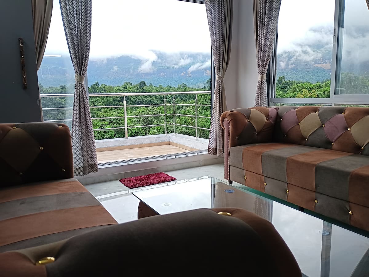 Malavli Villa Holiday Rentals - Maharashtra, India | Airbnb