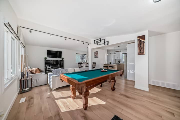 Millwoods | Sleeps 8 | Ac | Near South Common - Edmonton