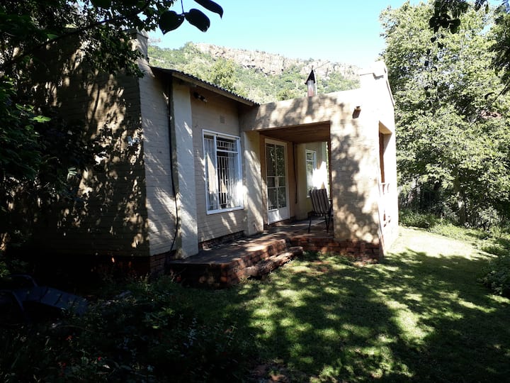 Luilekker Cottage - Emgwenya