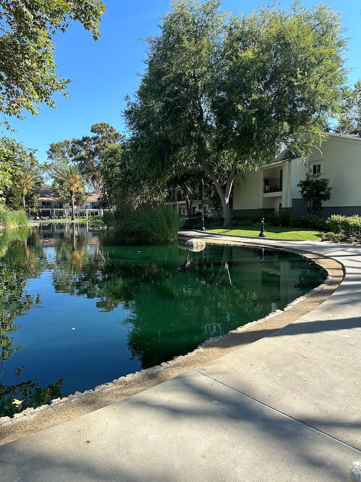 Studio Apartment Resort Style - Newport Beach, CA