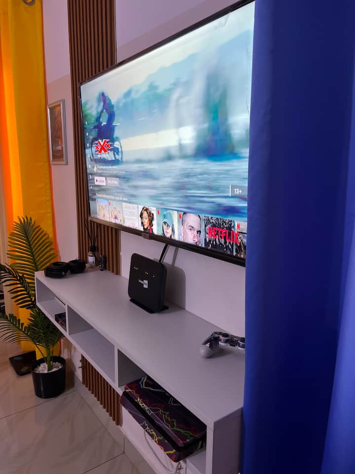 Studio éLégant Totalement éQuipé
Cocody Angré - Côte d'Ivoire