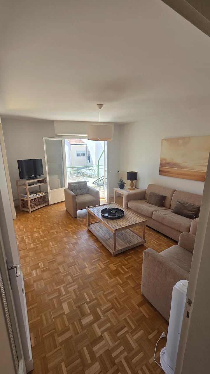 Centre Ville Appartement  3 Pièces, Parking Privé - Arcachon