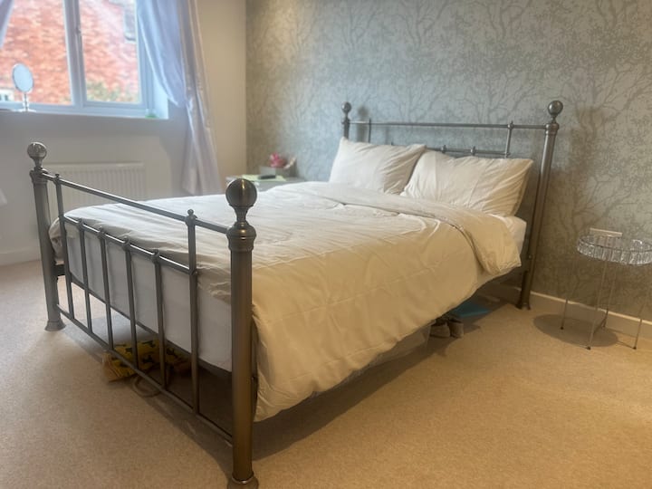 Room1:cosy Pad Near Hpc P&r, J24, Falcon Bus Stop. - Bridgwater