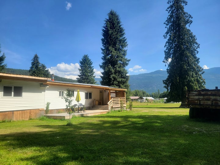 Peaceful Fall Getaway On Historic Farm - Creston
