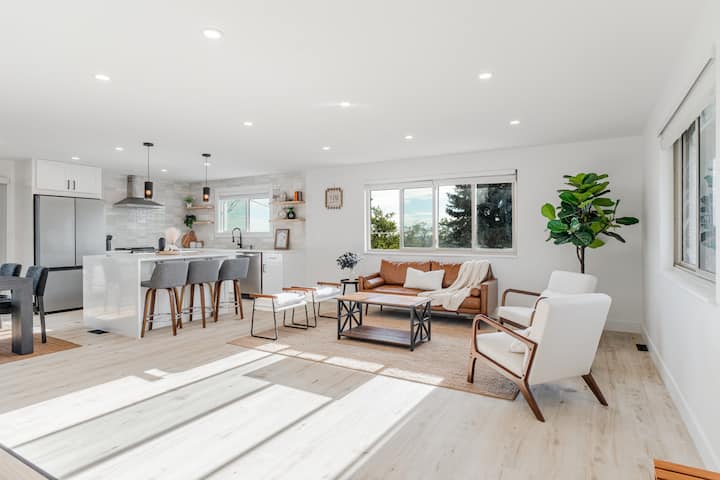 Golden Hills Red-rock-dt Golden/lookout-mountain - Lakewood, CO