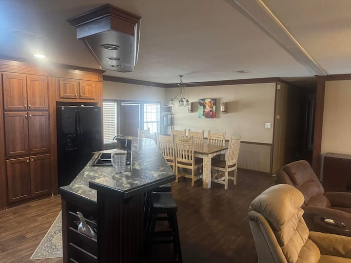 Paloma Blanca - Uvalde, TX