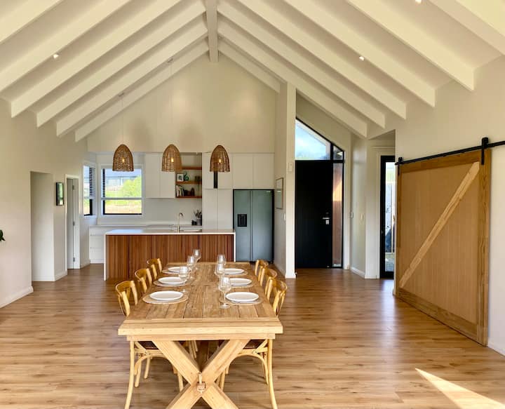 The “Gem” Of The Valley - Mangawhai Heads