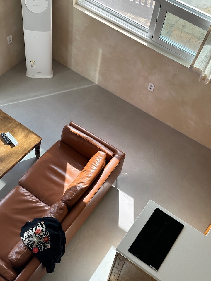 연에르모쏘 별채 C-2 | 연동항 바로 앞 | 복층 2인실 - 慶州