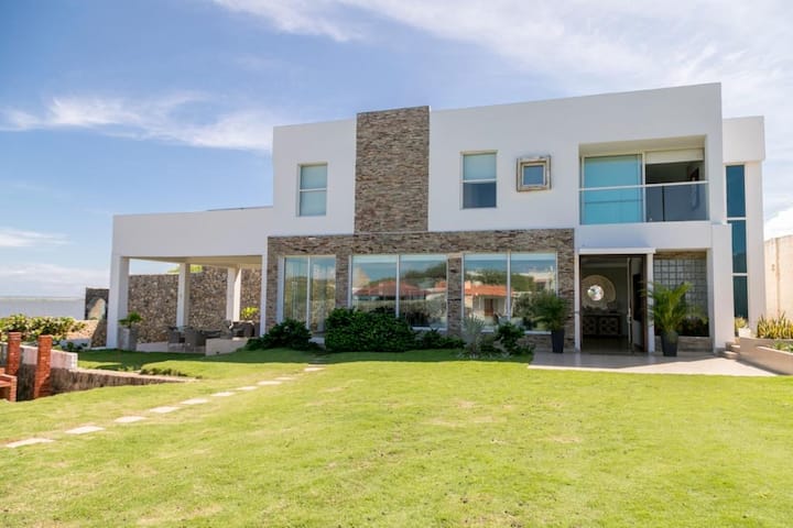 Cabaña De Lujo En Sabanilla - Puerto Colombia