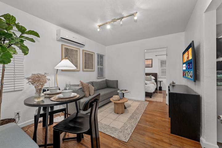 Private Modern 1br Near Gaslamp, Balboa Park & Zoo - San Diego