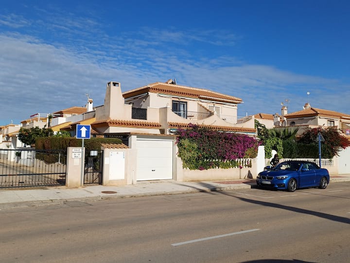 Maison 6 Personnes Avec Piscine Et Proche Plages - Villamartin