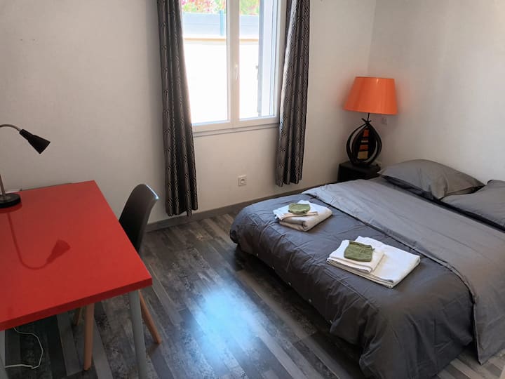 Maison Calme Avec Piscine - Salon-de-Provence
