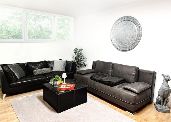 Schönes Süd-terrain Apartment - Munich
