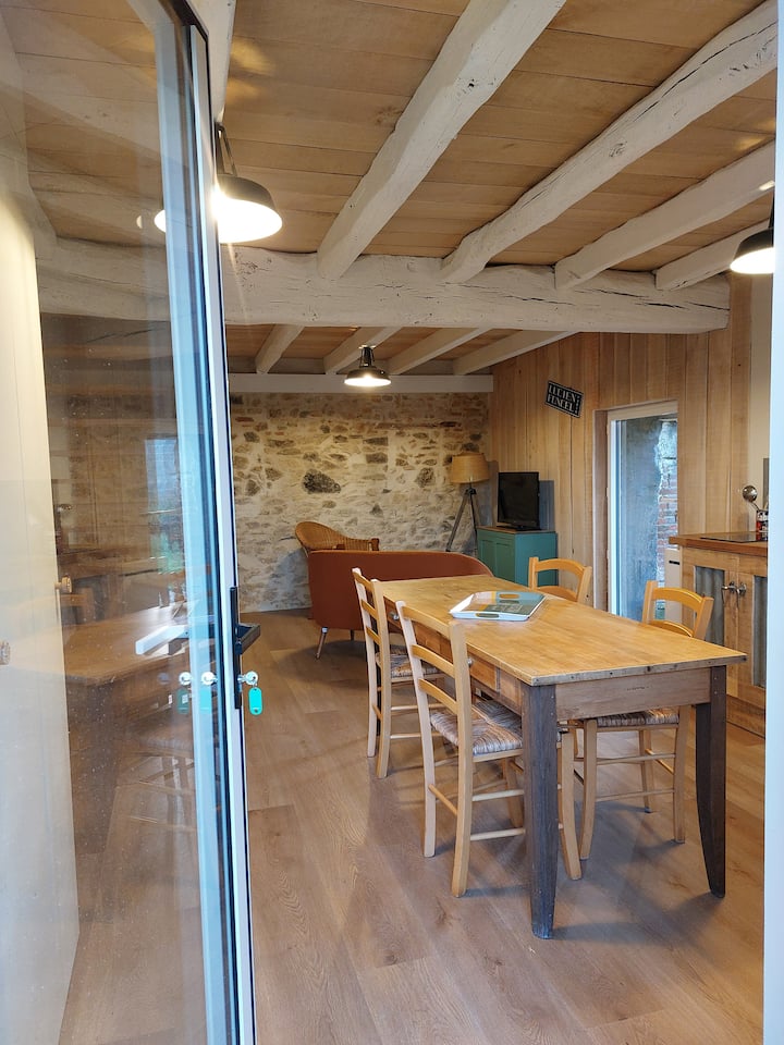 Logement Au Calme
 4 Personnes - Parc Oriental de Maulevrier