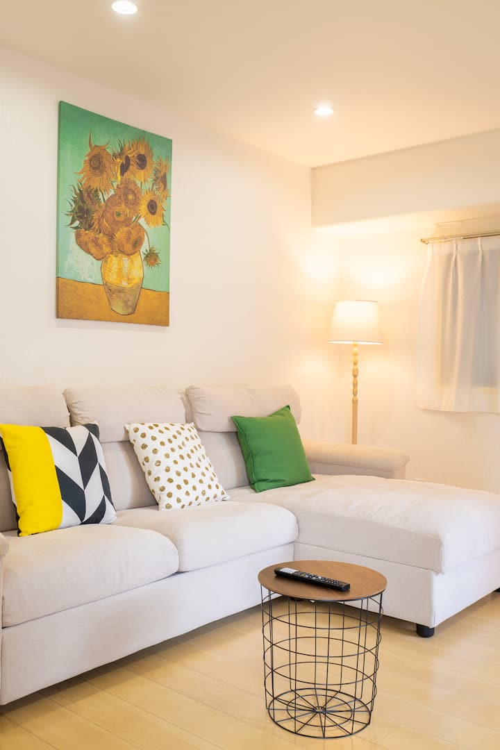 76平米広いゆったり空間(黒門市場、心斎橋、難波、日本橋、道頓堀)全て徒歩圏内、空港アクセス良好。 - Namba Station - Osaka