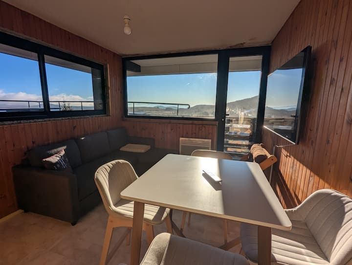 F4•pied Pistes•terrasse•place Parking•local Ski - Super-Besse