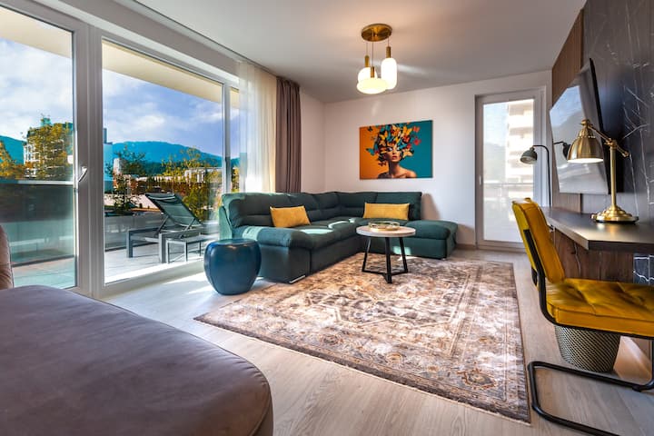 Festive Stay • Modern Brașov Apartment • Balcony - Comuna Prejmer