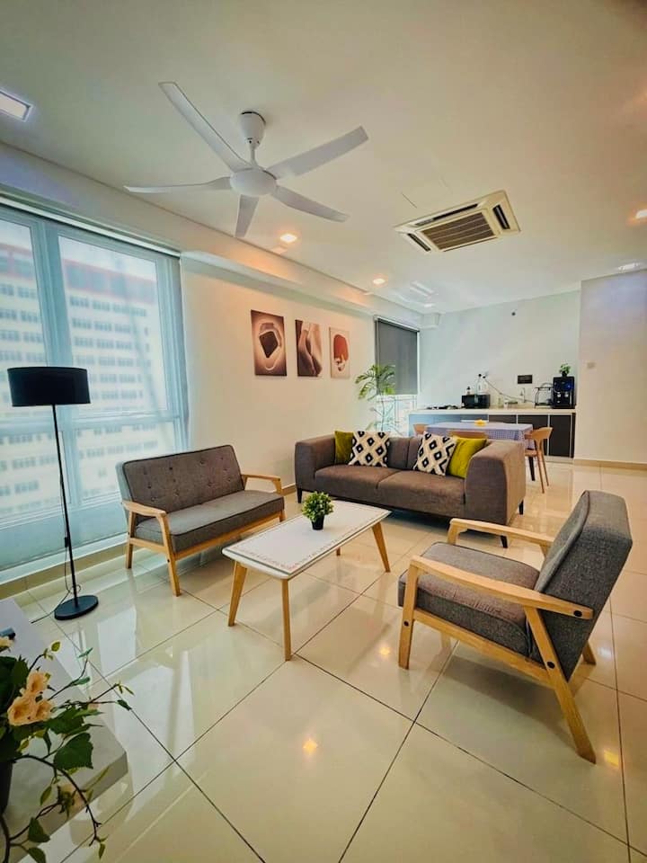Gurney Georgetown Gleneagles Free Parking King Bed - George Town