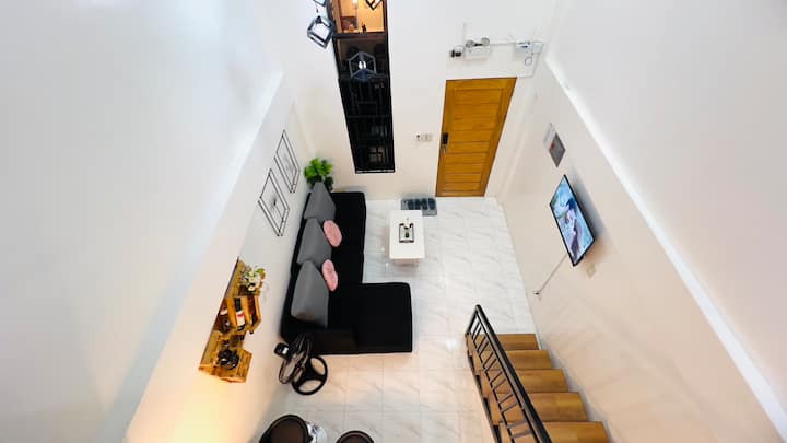 Homey, Clean Loft In Downtown Naga - Naga