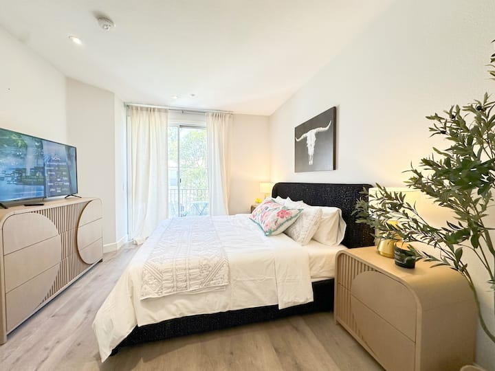 Ivc&uci Gate Oak Creek Community2b &3b House - Irvine, CA