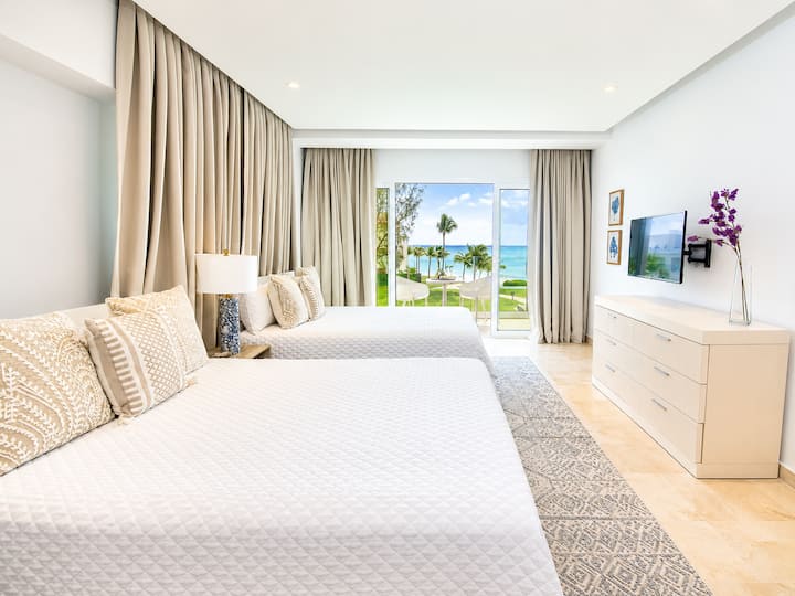 Cute Beachfront Studio W/balcony - Punta Cana