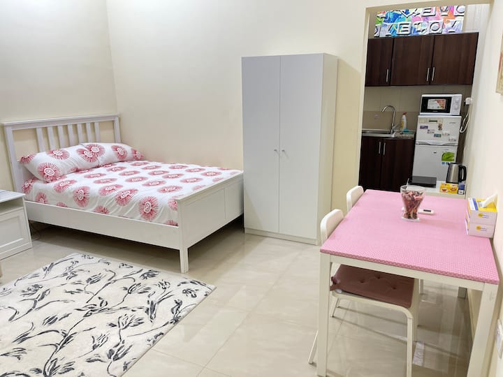 Studio Near Abu Dhabi Airport & - Abu Dhabi Airport (AUH)
