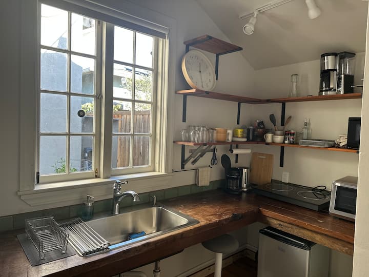 The Wabi-sabi Cabin In North Oakland - Oakland, CA