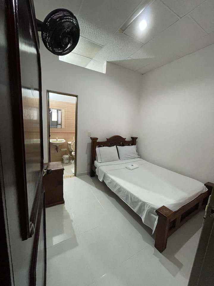 Hotel En Zona Céntrica Y Segura - Acacias