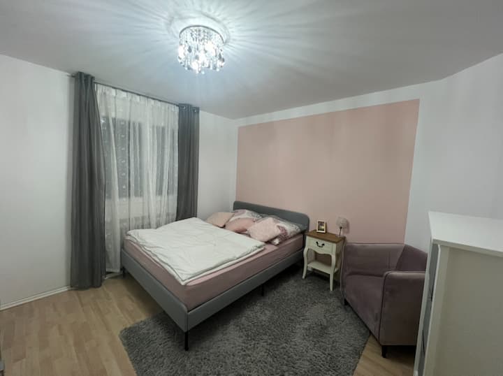 Menas Home - Munich (Monacor di Baviera)