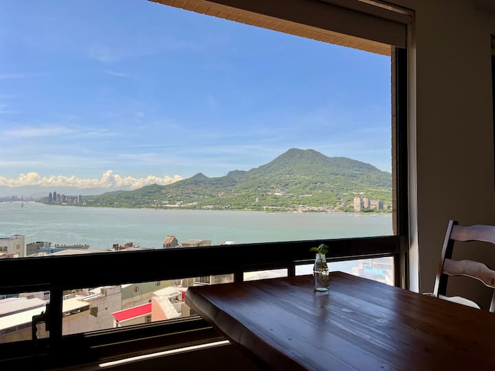 Spacious Riverside Condo@tamsui - Taipei