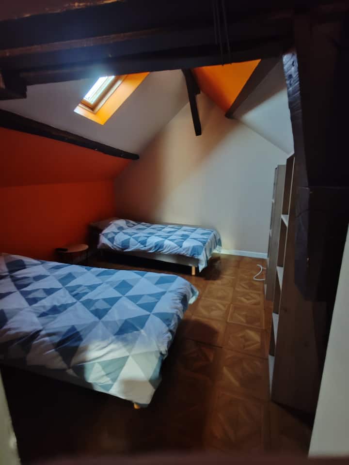 Type 3 Pour Travailleurs - Ay