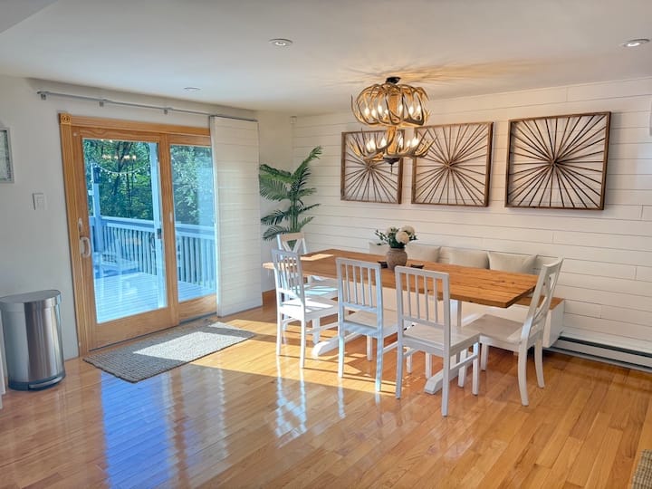 Cozy Farmhouse In The Woods - Rock Hill, NY