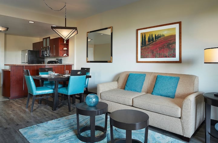 Cal-legoland 1-bedroom Suite W/ Shuttle Service - Carlsbad, CA