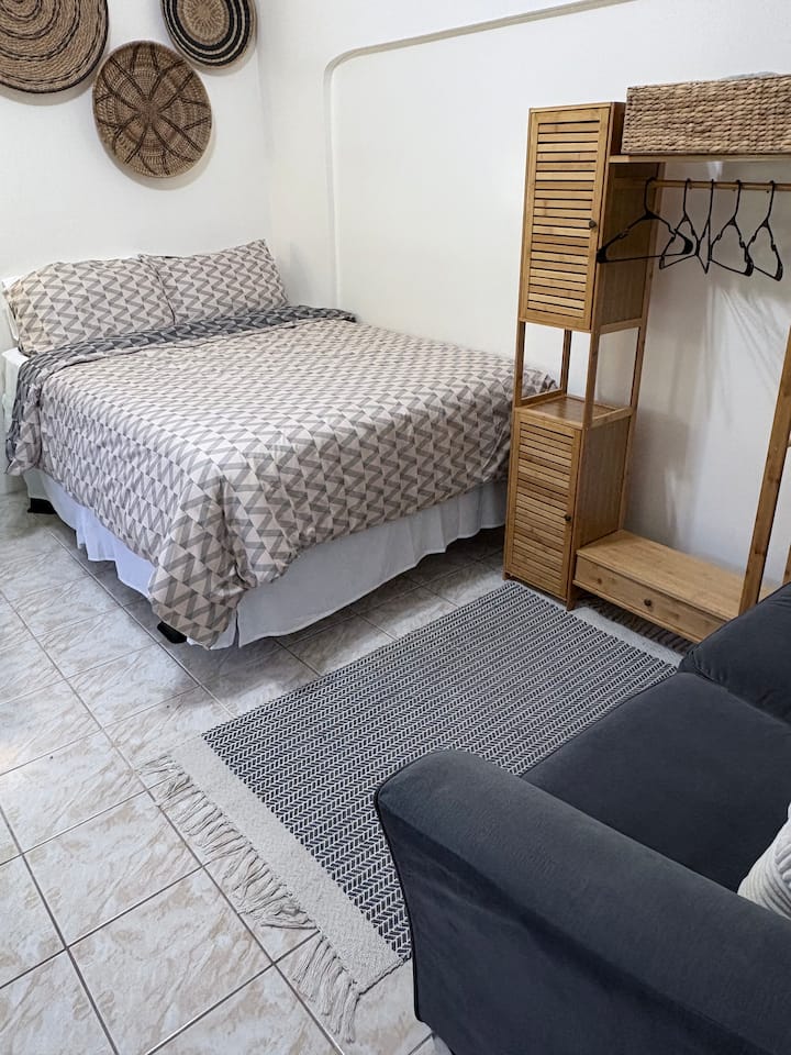 Fully Equipped Studio In Center Of Grand Cayman - Cayman Islands