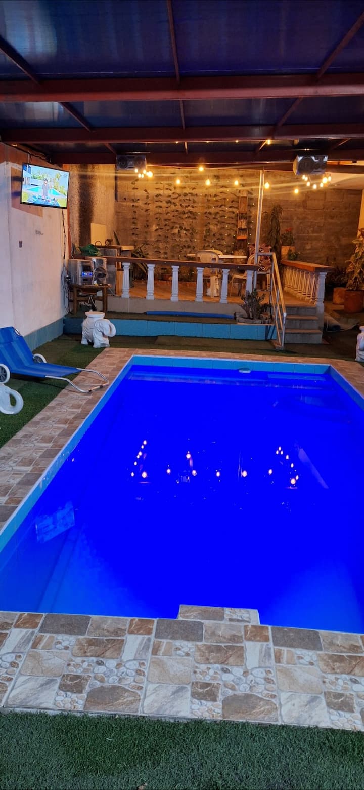 Casa Y Campo Ec
Con Piscina - Quito