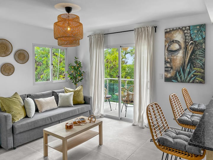 Stylish 2br/2ba Apt W/access To 9 Sparkling Pools! - Punta Cana