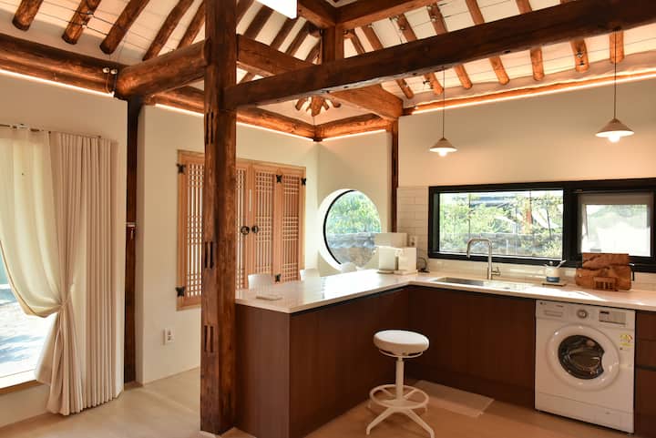 순천수려한가(Sooryehanga)

독채한옥/감성한옥 - Suncheon-si