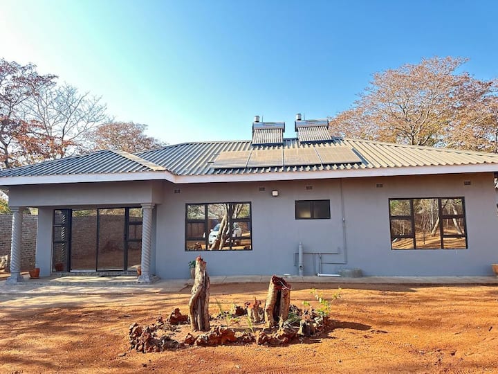 Que's And Lauretta's Bnb 2 - Victoria Falls