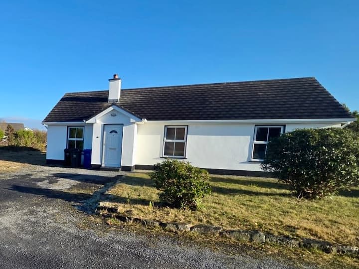 3 Bed House Sleeps 6 - Irlande