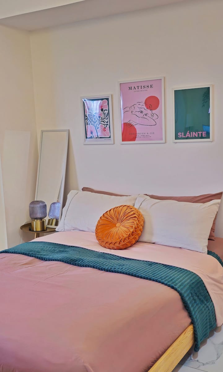 Thecozyhub | Comfy Studio Near Eastwood W/fastwifi - Quezon City