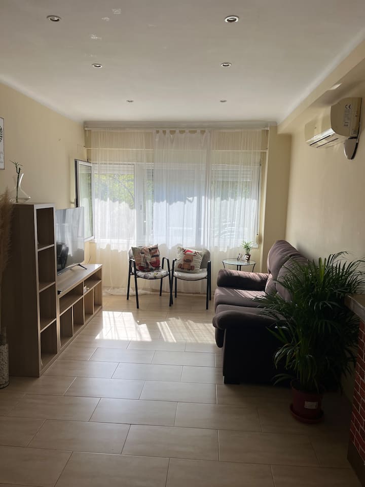 Alquiler De Habitación Por Días - Rubí