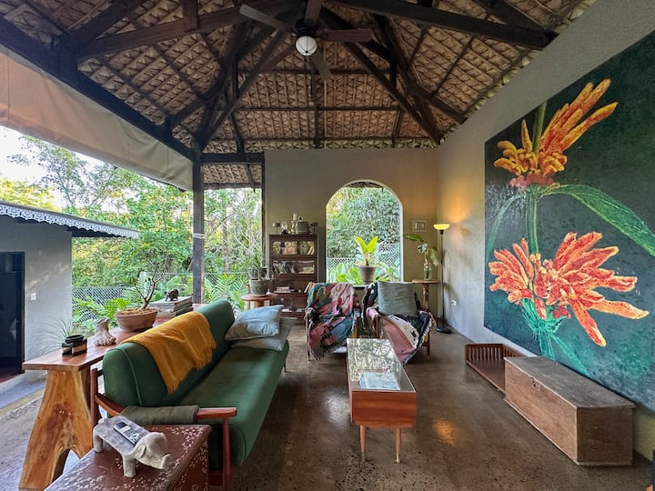Halinaya Garden Casita 3: A Retreat Near Tagaytay - Amadeo