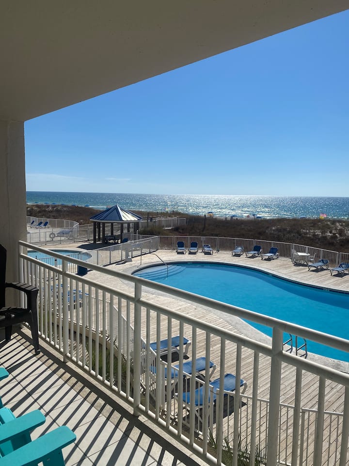 Gulf Front 2br/2ba Sleeps 8 - Orange Beach, AL