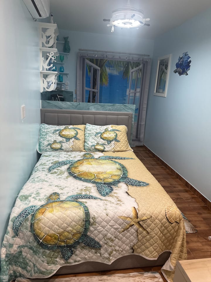 Studio, Comforts And Private
Only To  Residente - Cayman Islands