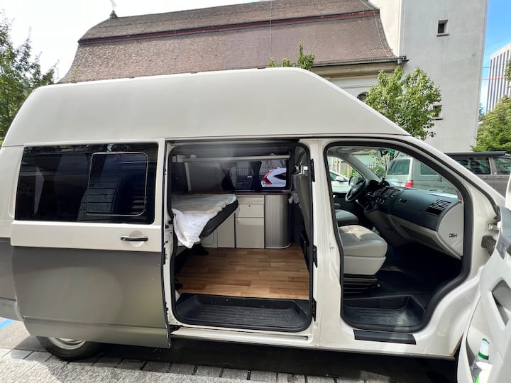 Schlafen Im Camper! Mitten In Der Stadt Zürich - Zurich